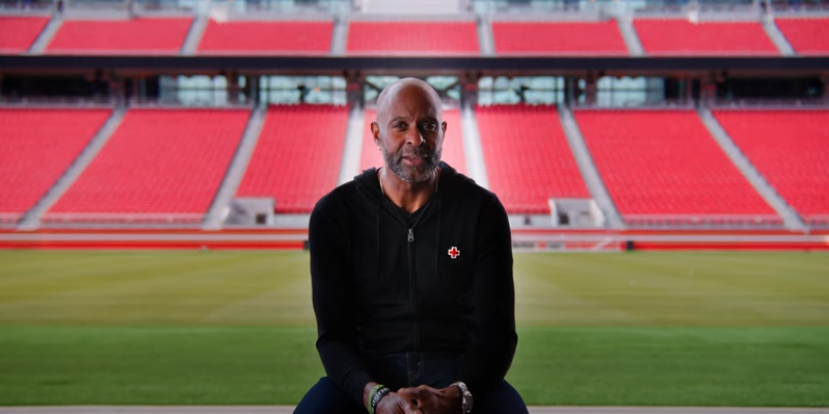 Jerry Rice, Pro Football Hall of Famer, Encourages Giving Lifesaving Blood