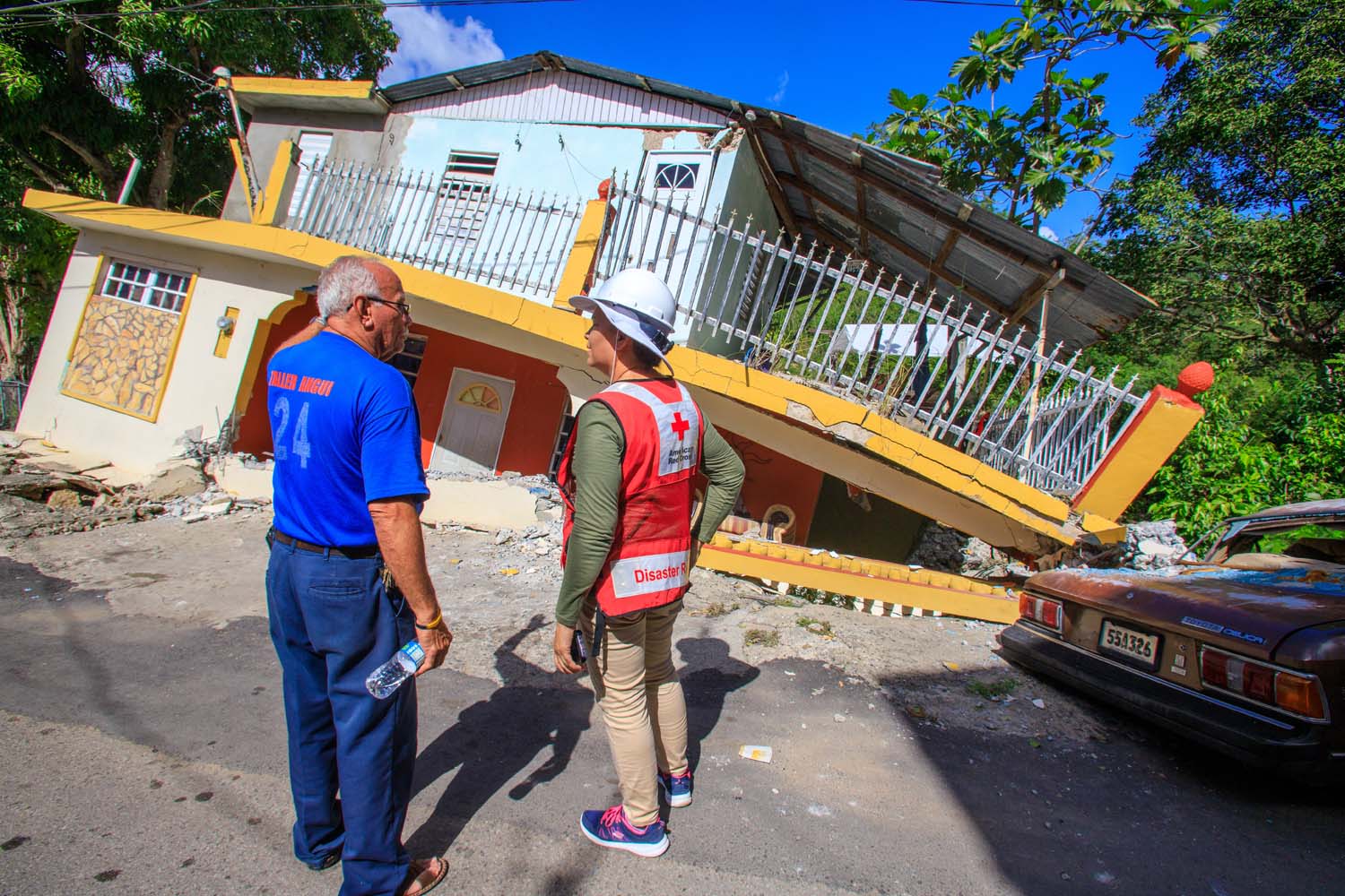 El temor por nuevos terremotos atormenta a algunas personas en Puerto Rico