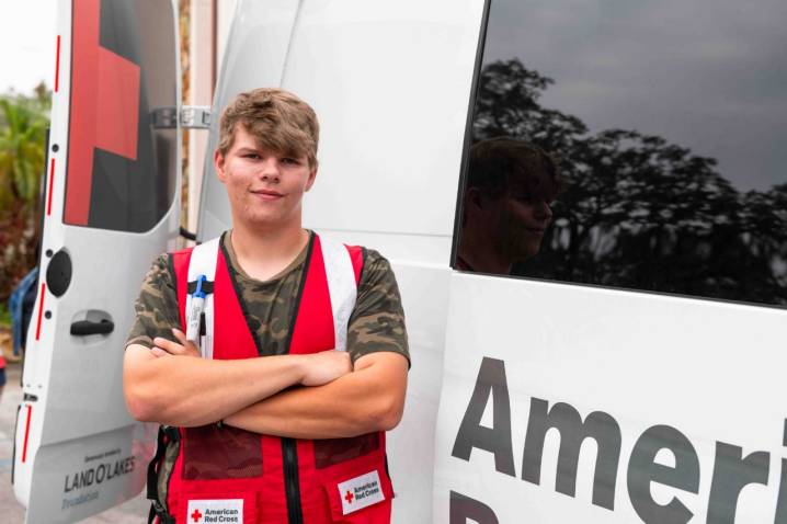 18-Year-Old Red Cross volunteer from Indiana steps up and joins ...