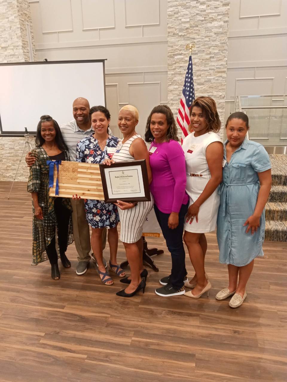 Blue Star Mothers Supports Deployed Troop |News |Red Cross