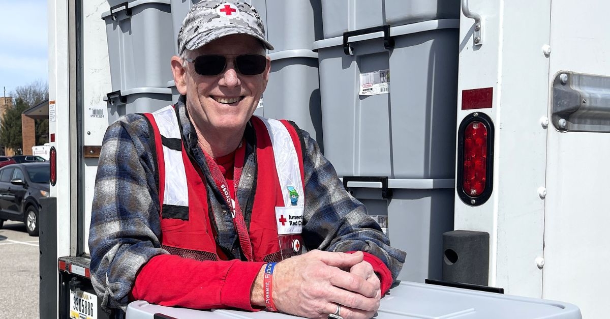 Red Cross Volunteer Enjoys Helping those in Need | News Article ...