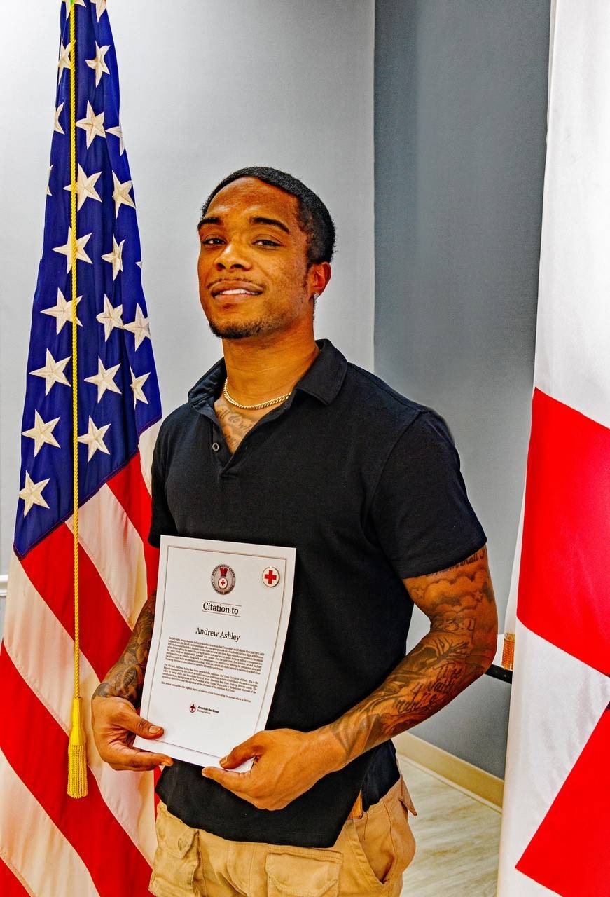 Red Cross CPR instructors save a life midflight | News | American Red Cross