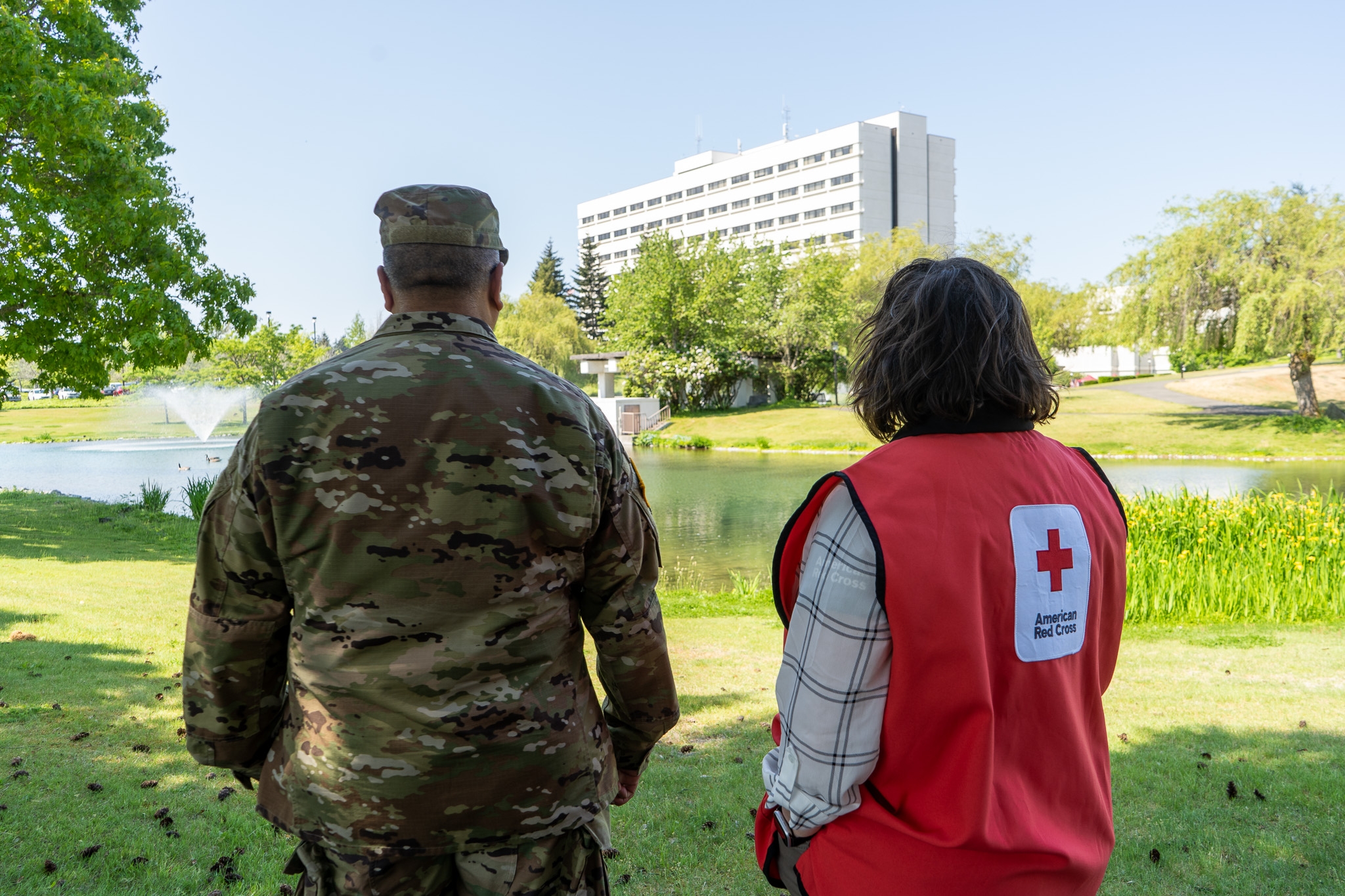 Red Cross Volunteers at Madigan | News | American Red Cross