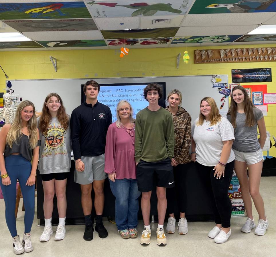 High School Anatomy Teacher Inspires Students to Give Blood